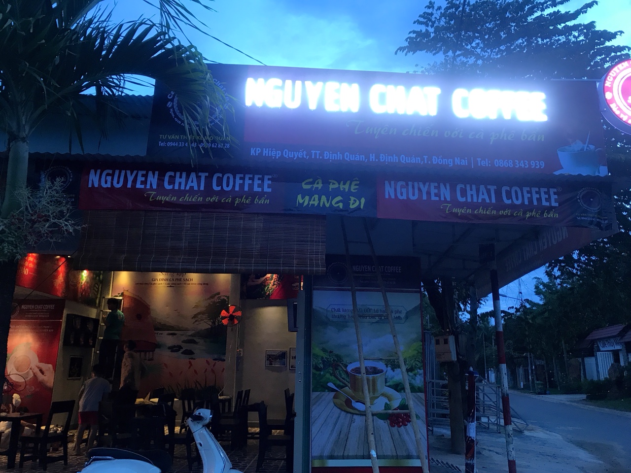 Quán Cafe nguyên chất Chị Vũ Thị Thủy - Cà phê nguyên chất